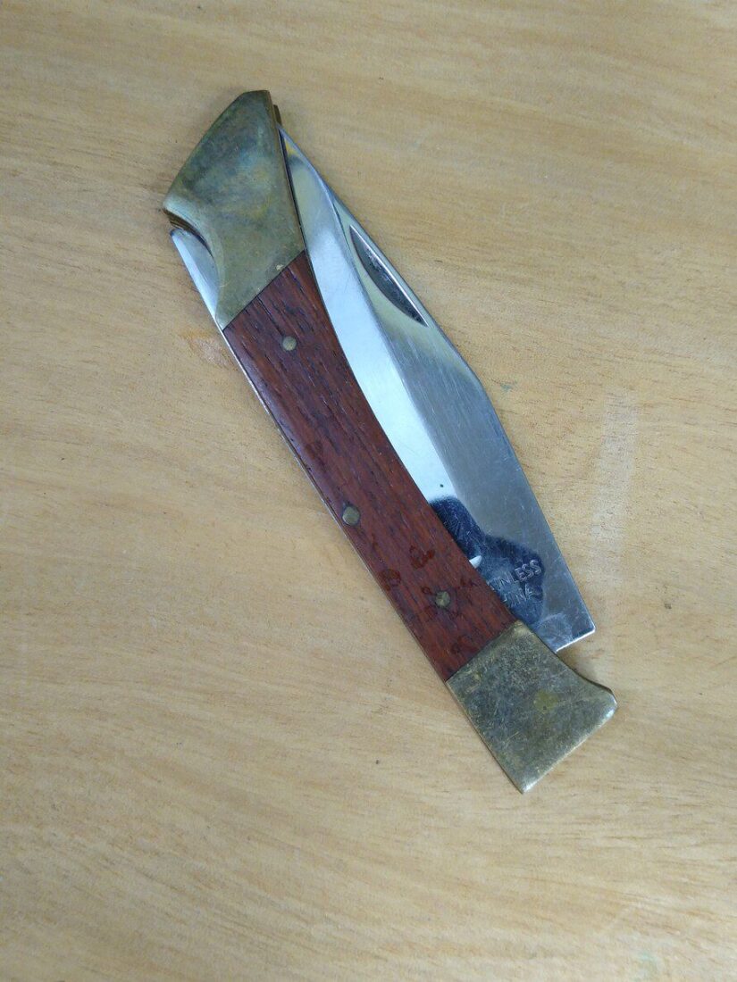 Hunter Single Blade Spine-lock Knife – Wood/Brass Handle[Used – Very ...