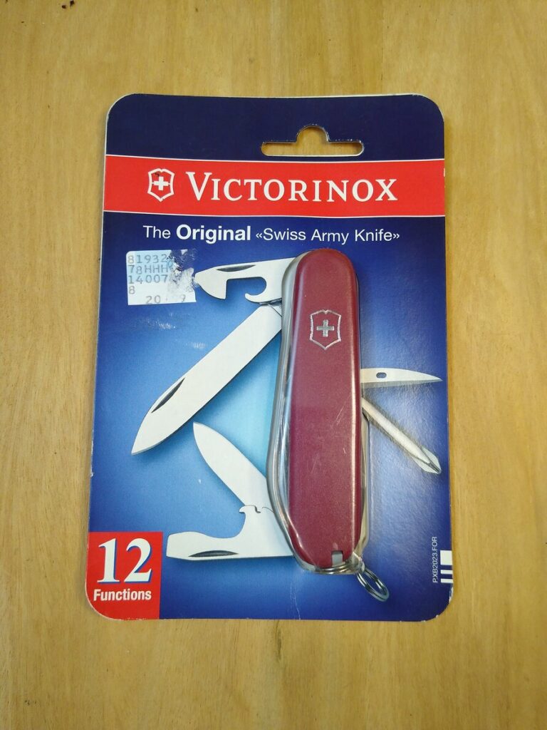 Vintage Victorinox ‘The Original Swiss Army’ 6 Blade Pocket Knife w/ 12 ...