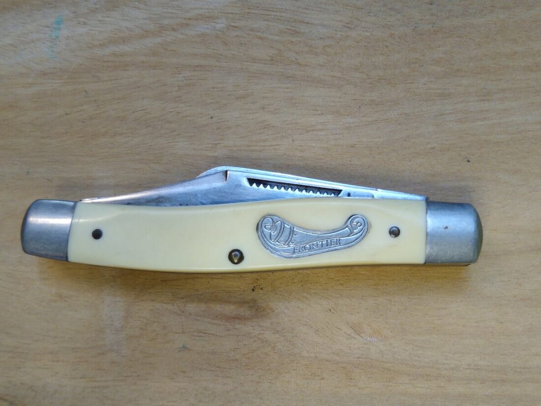 Vintage Frontier Imperial U.S.A. 4432 – Stockman 3 blade Pocket Knife ...