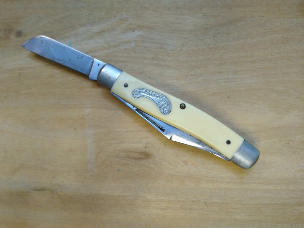 Vintage Frontier Imperial U.S.A. 4432 – Large Stockman 3 blade Pocket ...