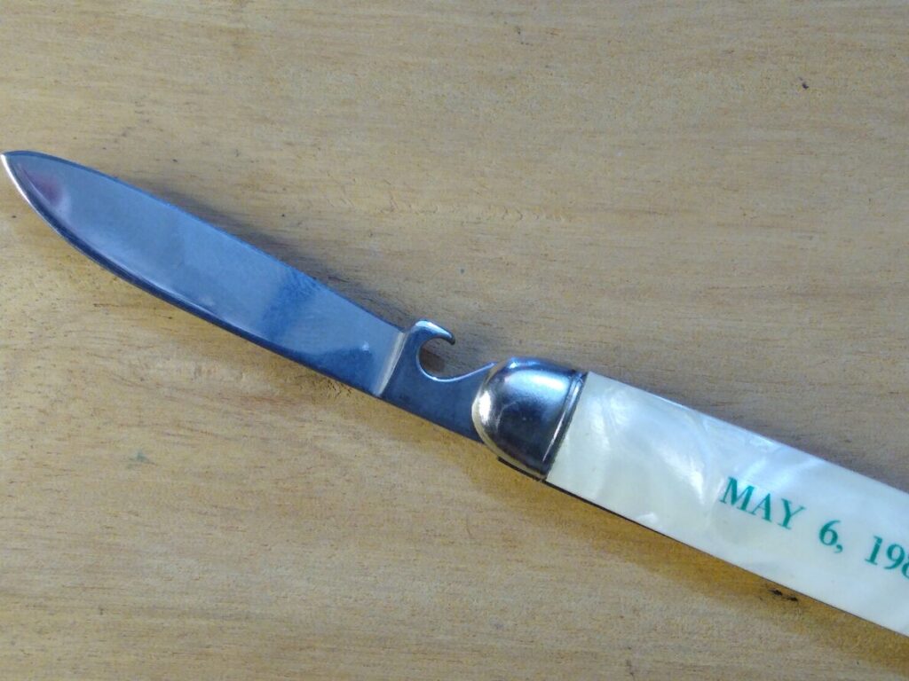 Vintage Imperial Gravity Lock/Trick Close Pocket Knife – Printing on ...