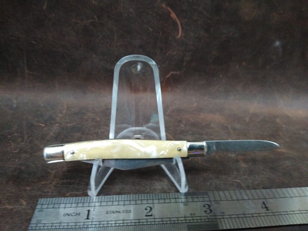 Vintage Imperial Frontier 2 blade Jack Knife w/Yellow Cracked Ice ...