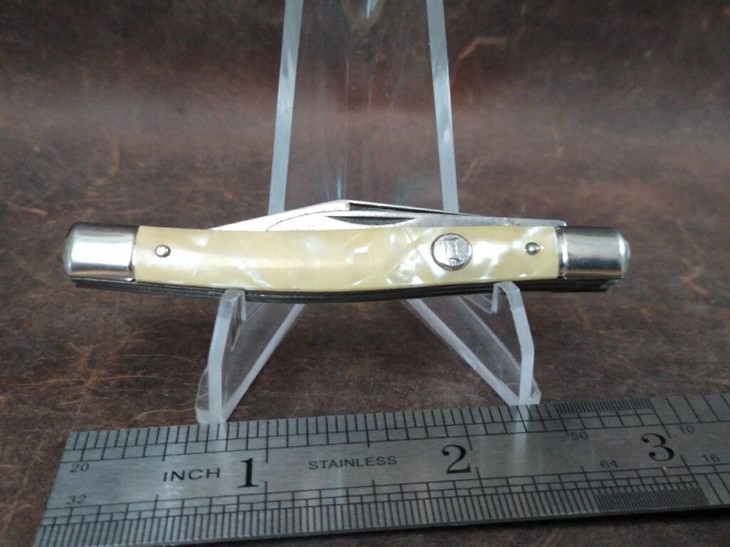 Vintage Imperial Frontier 2 blade Jack Knife w/Yellow Cracked Ice ...